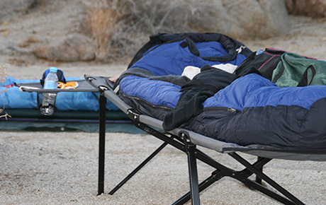 Lit d'appoint Non renseigné ML-Design Lit en Bois de Pin Massif 90x200 ...